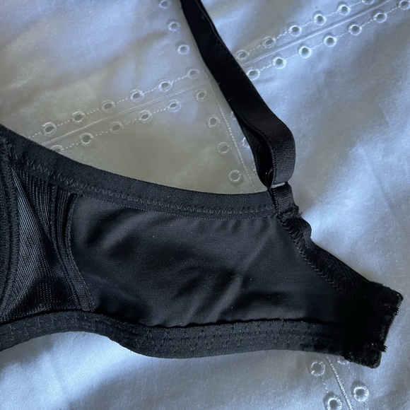 Fantasie | Intimates & Sleepwear | Fantasie Black Underwire Bra Size ...